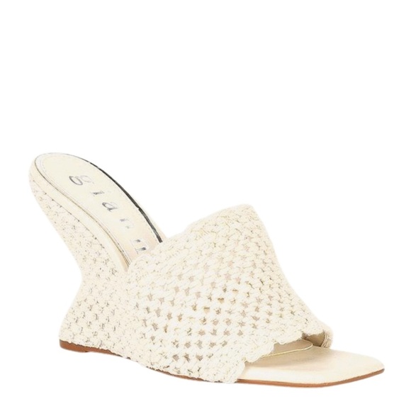 Gianni Bini | Shoes | New Gianni Bini Regina Crochet Square Toe Wedge ...